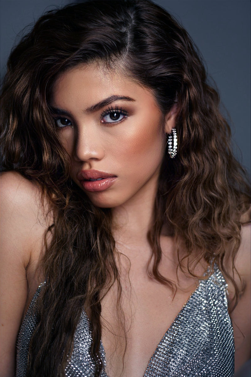 Emely Mary – Neil Jou Agency